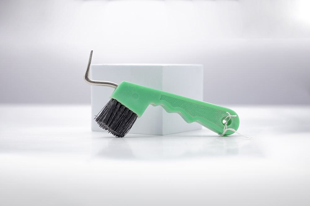 SUPER HOOF PICK BRUSH