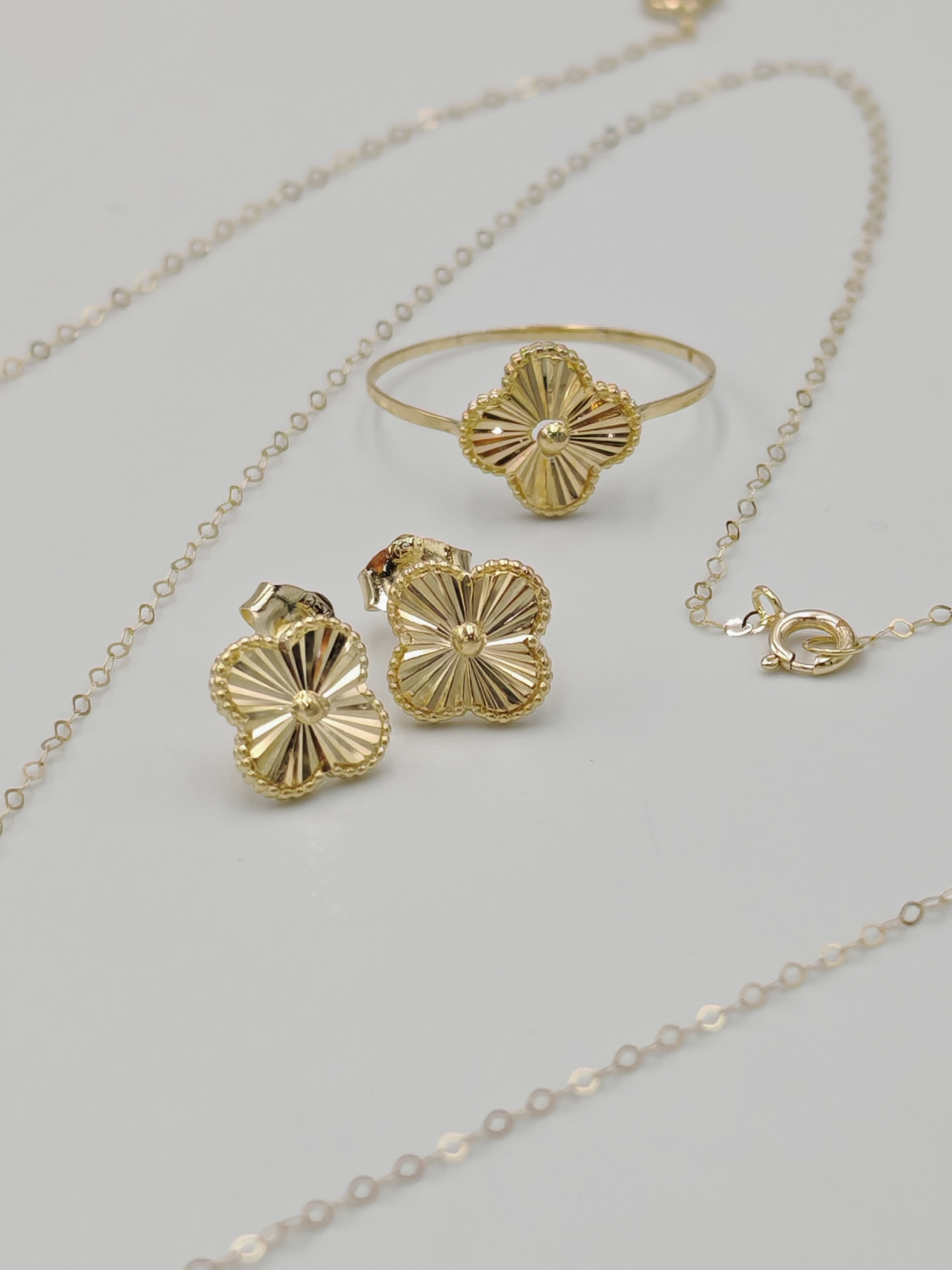 Van cleef set 18K Gold