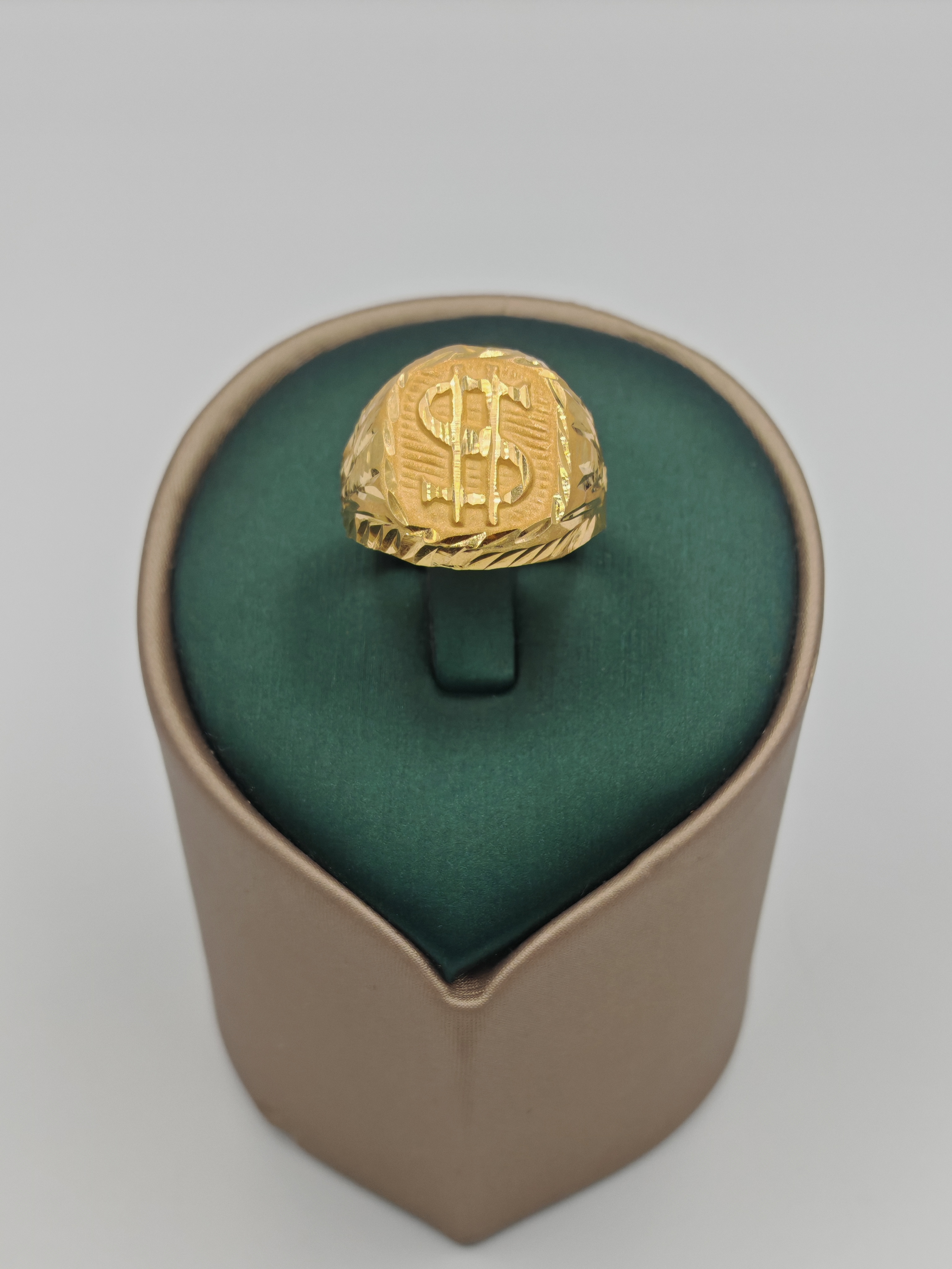 Saudi logo ring 21k Gold