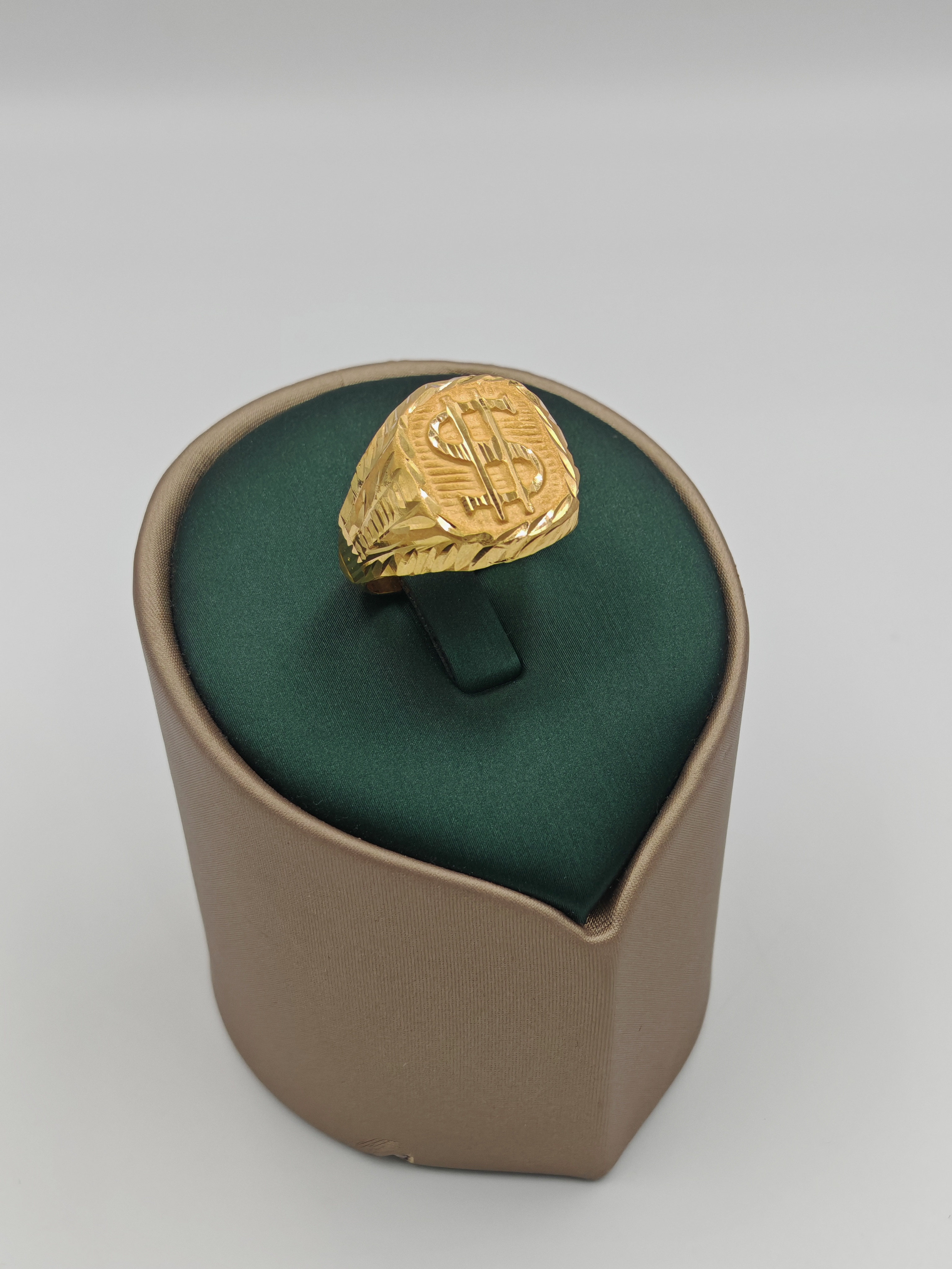 Saudi logo ring 21k Gold