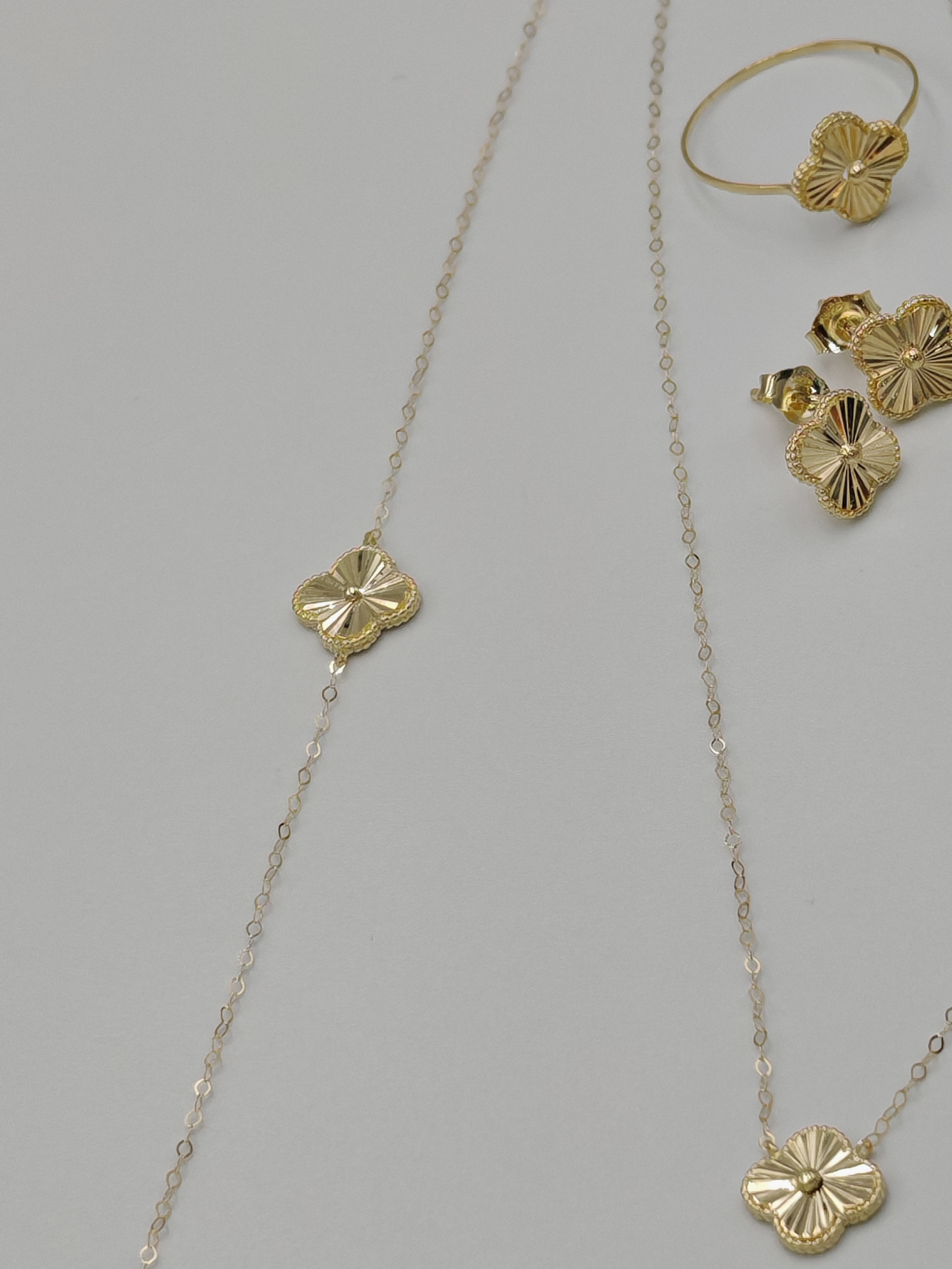 Van cleef set 18K Gold