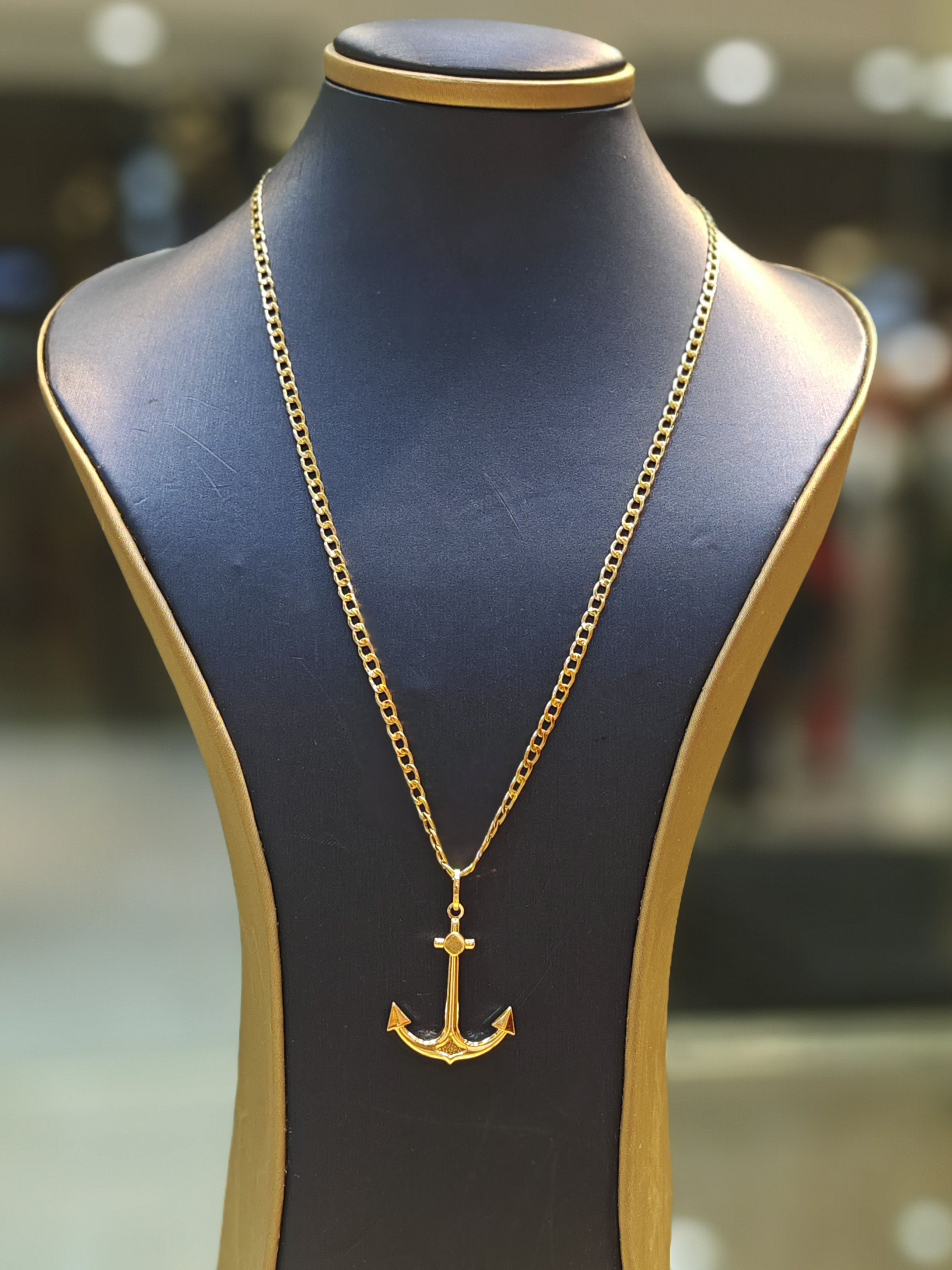 Anchor gold chain pendant